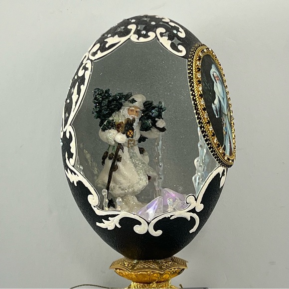 Eggsational Wonderland | Holiday | Real Emu Egg Santa Scene On Lighted ...